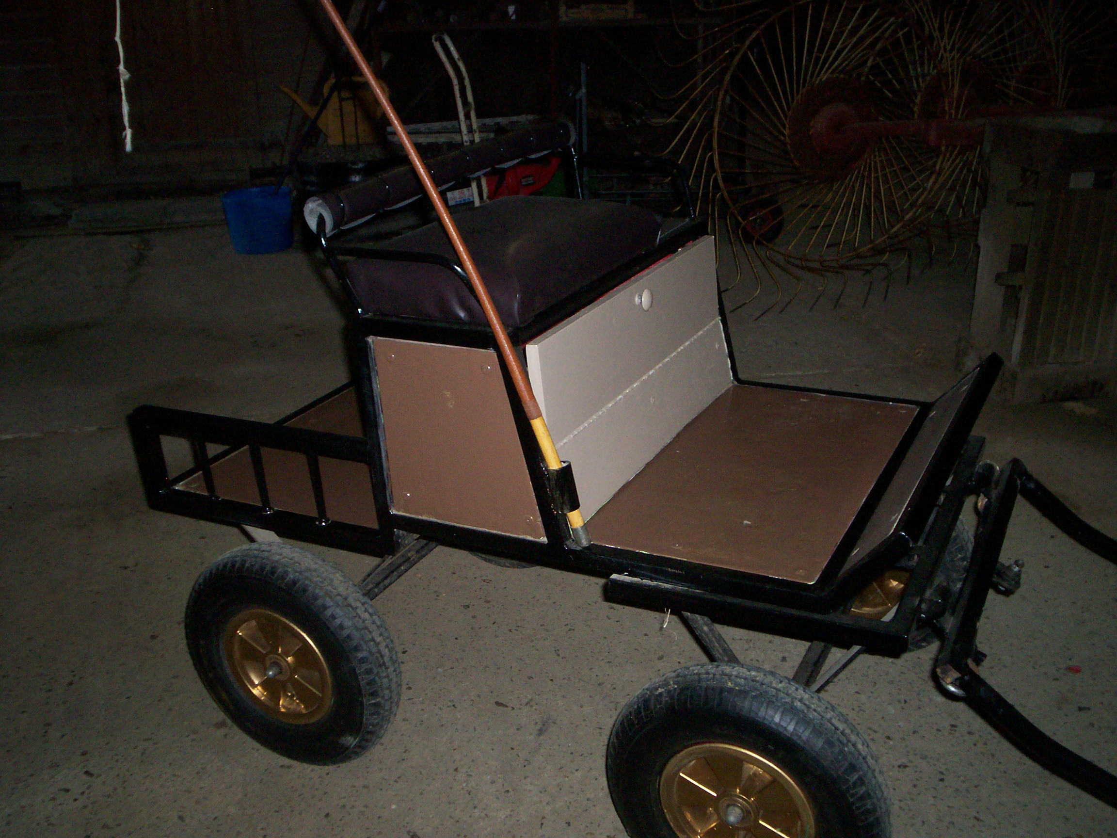 Leuk 4 wielig karretje mini mt | Bokt.nl