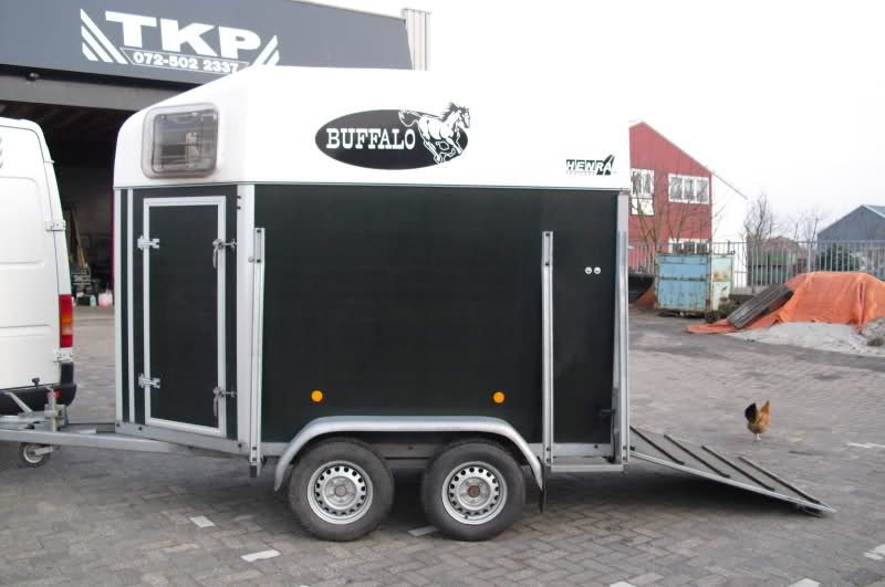In nieuw staat Henra Buffalo 1.5 paards trailer ook TE HUUR | Bokt.nl