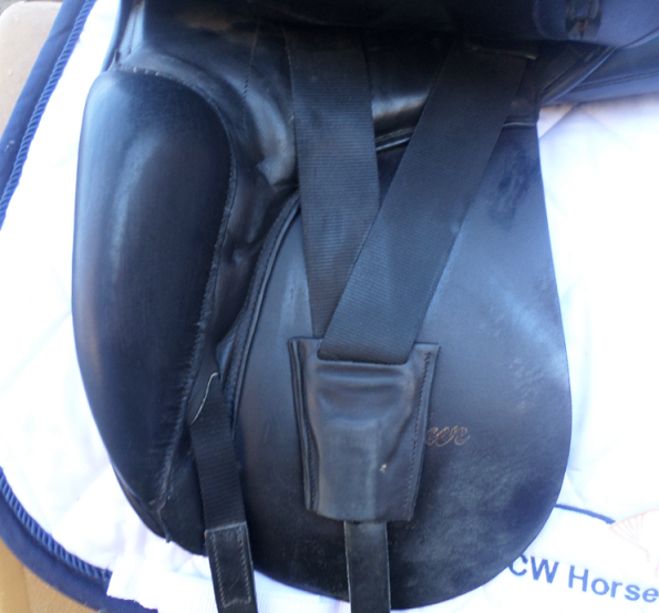 Kentaur Elektra dressuurzadel 18 inch - fit 2 | Bokt.nl