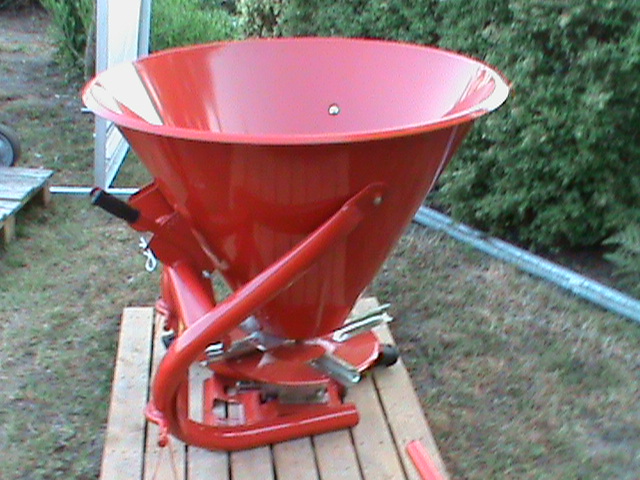 kunstmeststrooier voor minitractor | Bokt.nl