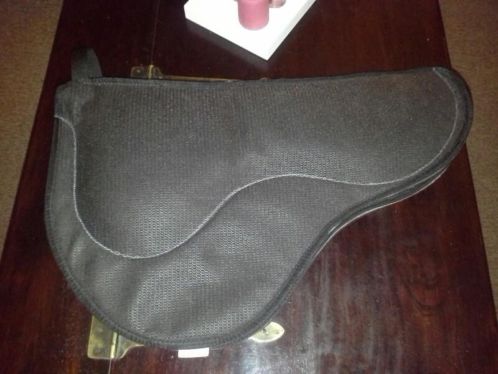 Parelli Theraflex Saddle Pad NIEUW !!!!! €195,00 *** | Bokt.nl