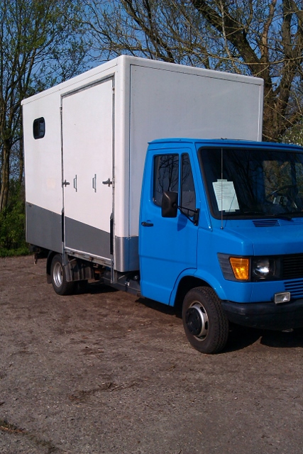 Nette Mercedes 409D paardenwagen | Bokt.nl
