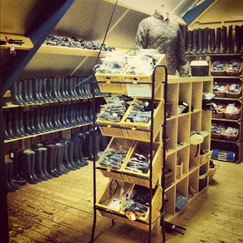 Breed assortiment 2e hands en nieuwe ruitersport artikelen | Bokt.nl