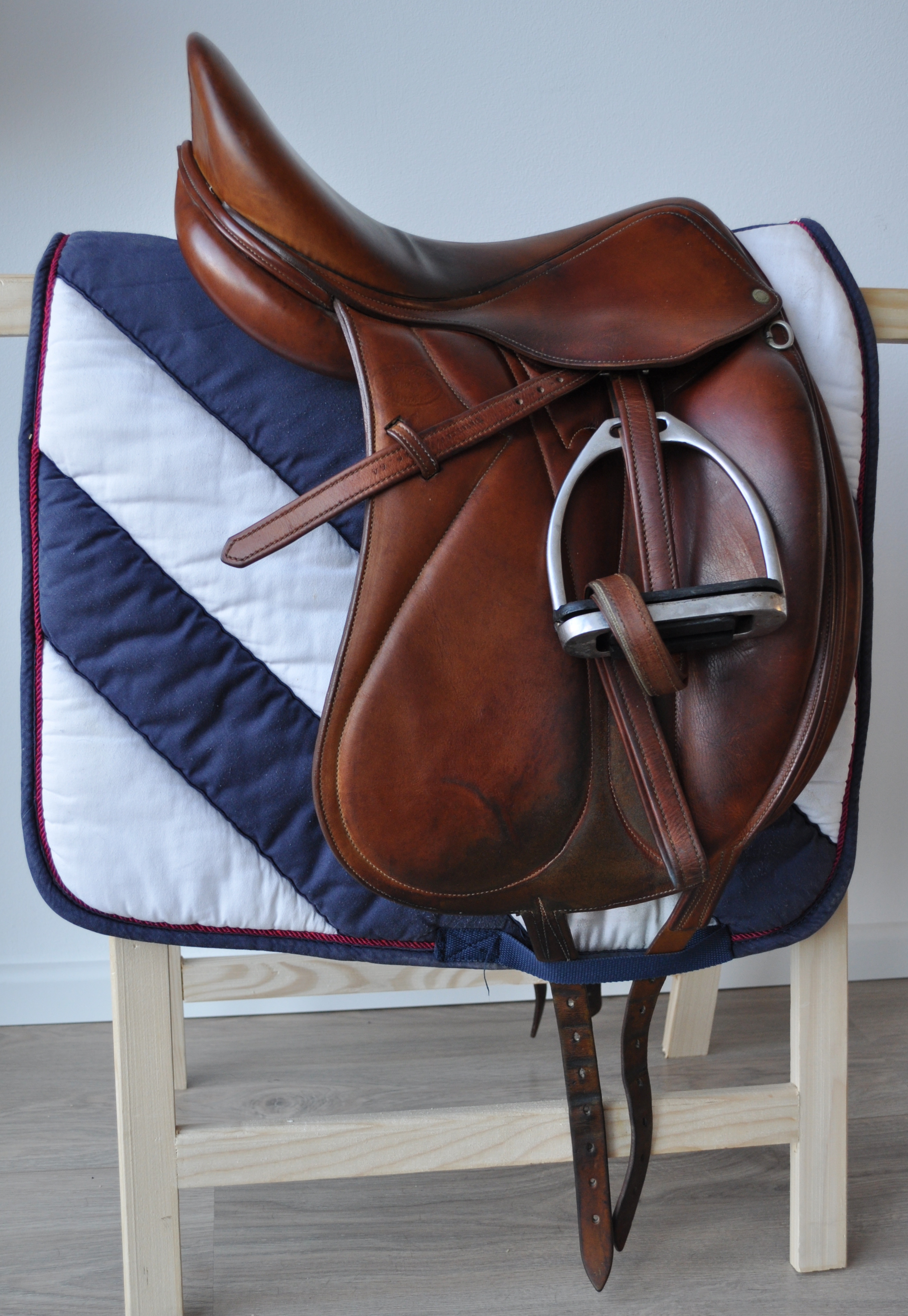 Devoucoux Makila 17 inch Cognac Bruin | Bokt.nl