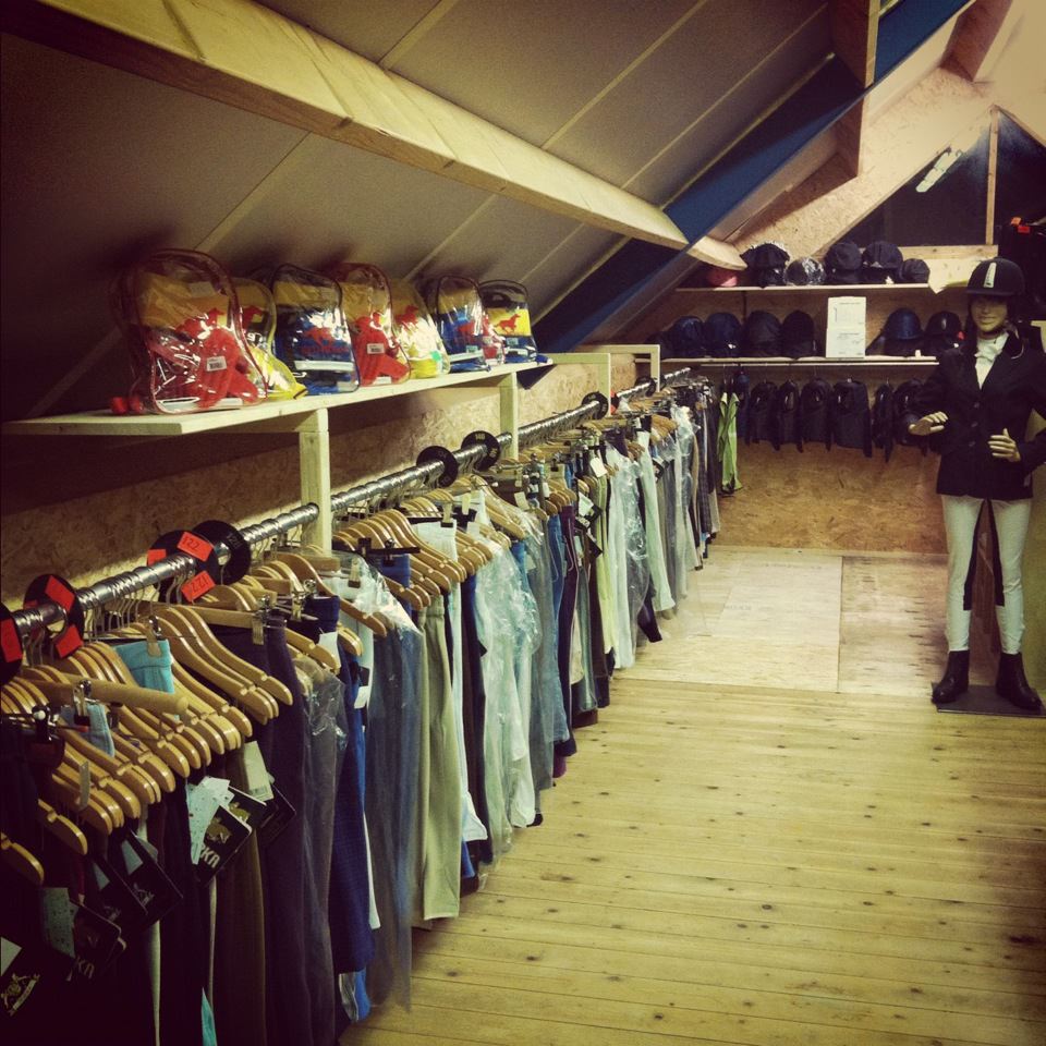 Breed assortiment 2e hands en nieuwe ruitersport artikelen | Bokt.nl