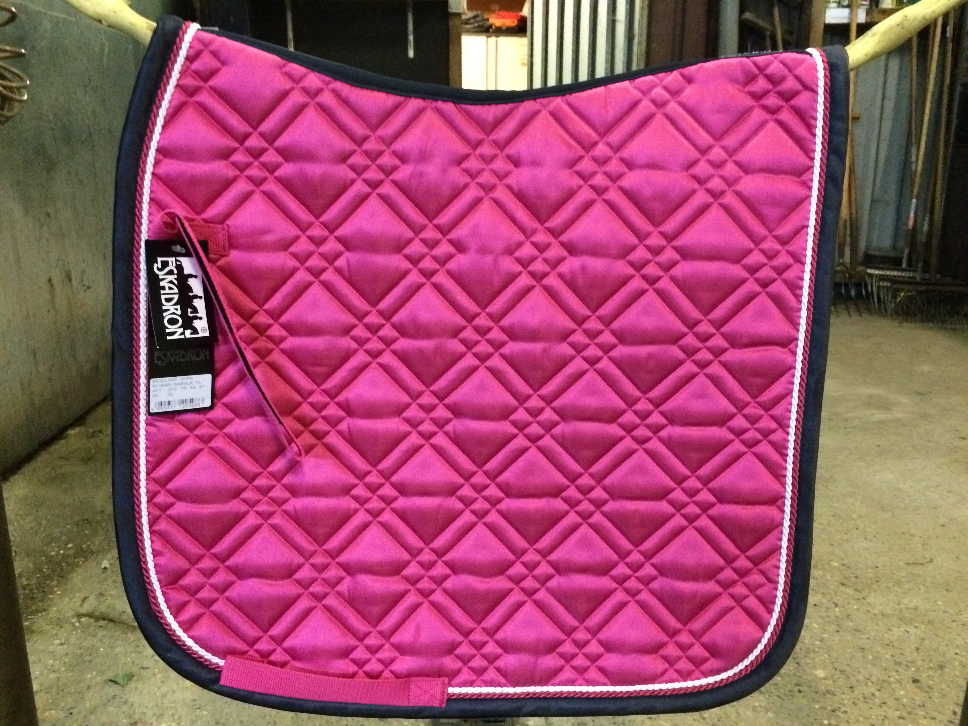 Eskadron brilliant pink DS nieuw met kaartjes | Bokt.nl