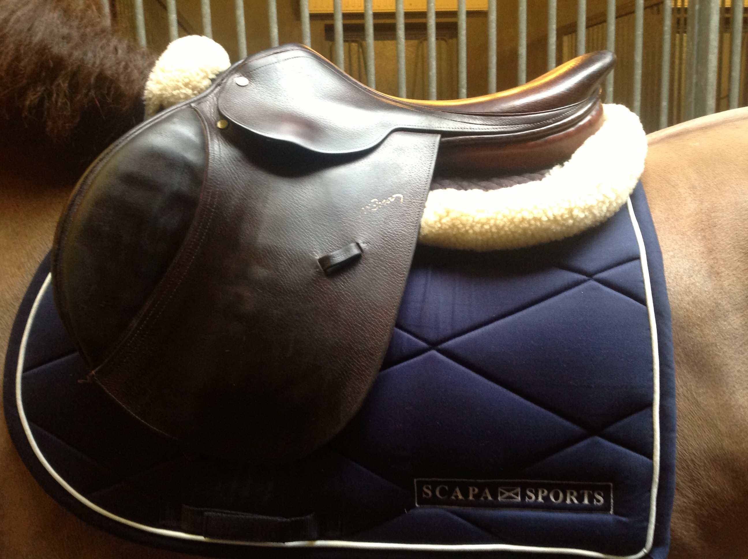 Mooi Bruin Pessoa Spring Zadel 16 inch | Bokt.nl