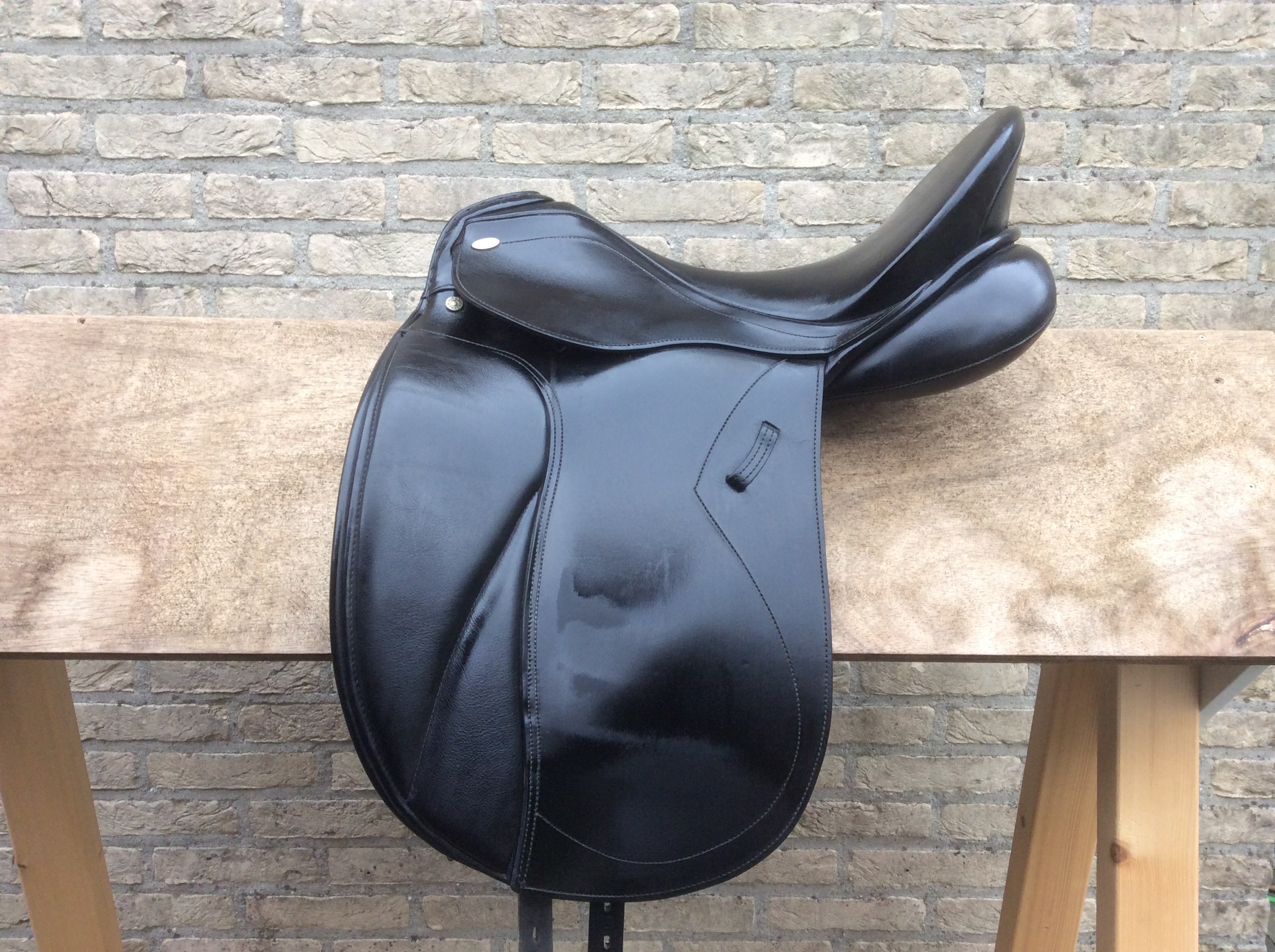 Kentaur Elektra dressuurzadel 17,5 inch fit 1 | Bokt.nl