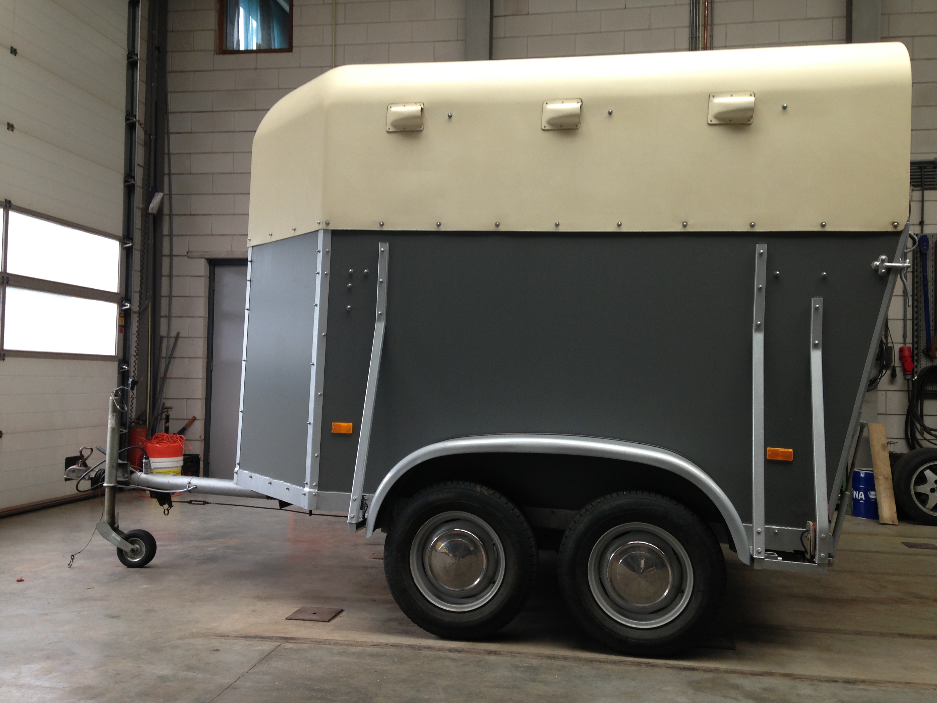 Gave 2 paards Böckmann trailer te koop nu slechts €1500.- !! | Bokt.nl