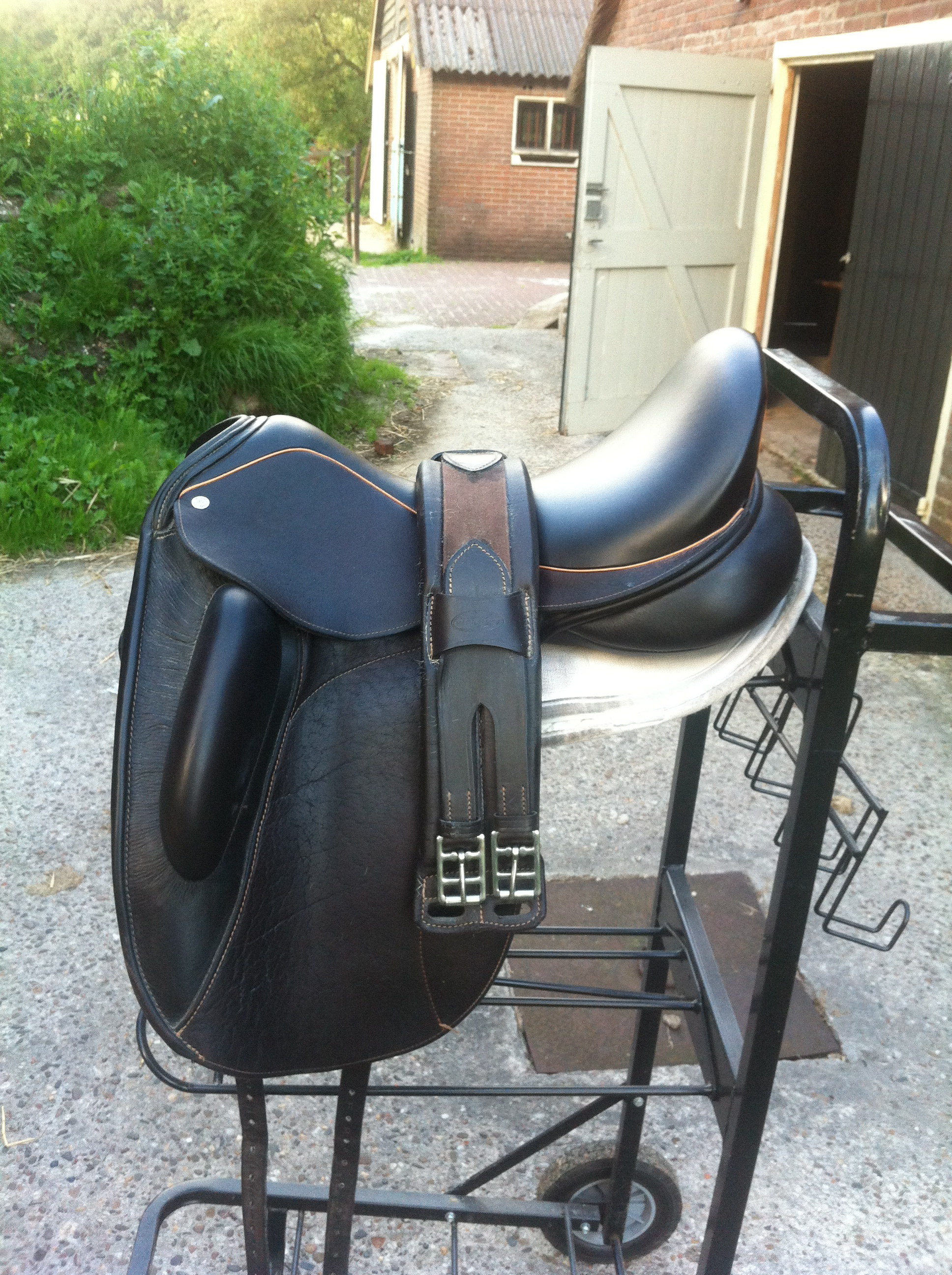 TK dressuurzadel Custom saddle Icon Flight | Bokt.nl