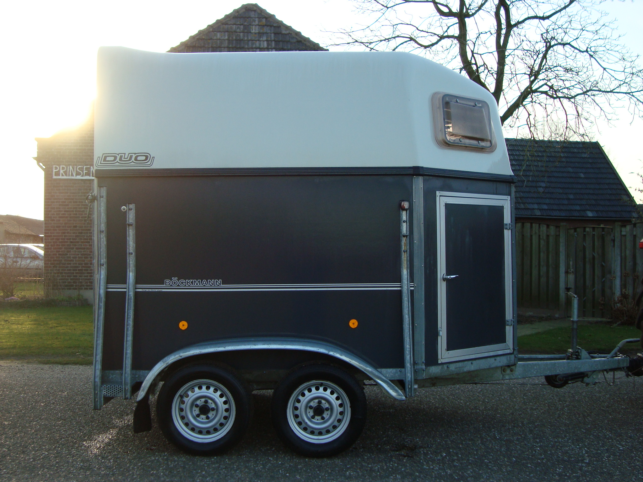 Bockmann Duo paardentrailer met zadelkamer | Bokt.nl