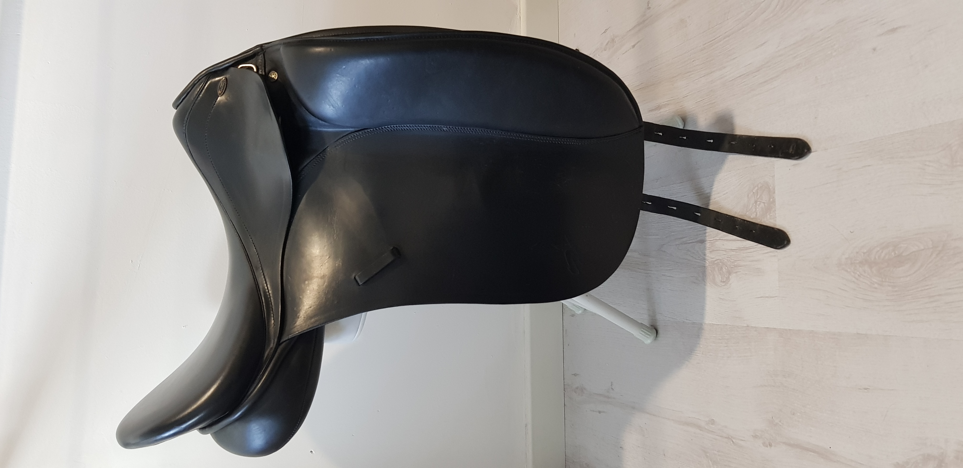 Kentaur penelopa dressuurzadel 18" | Bokt.nl