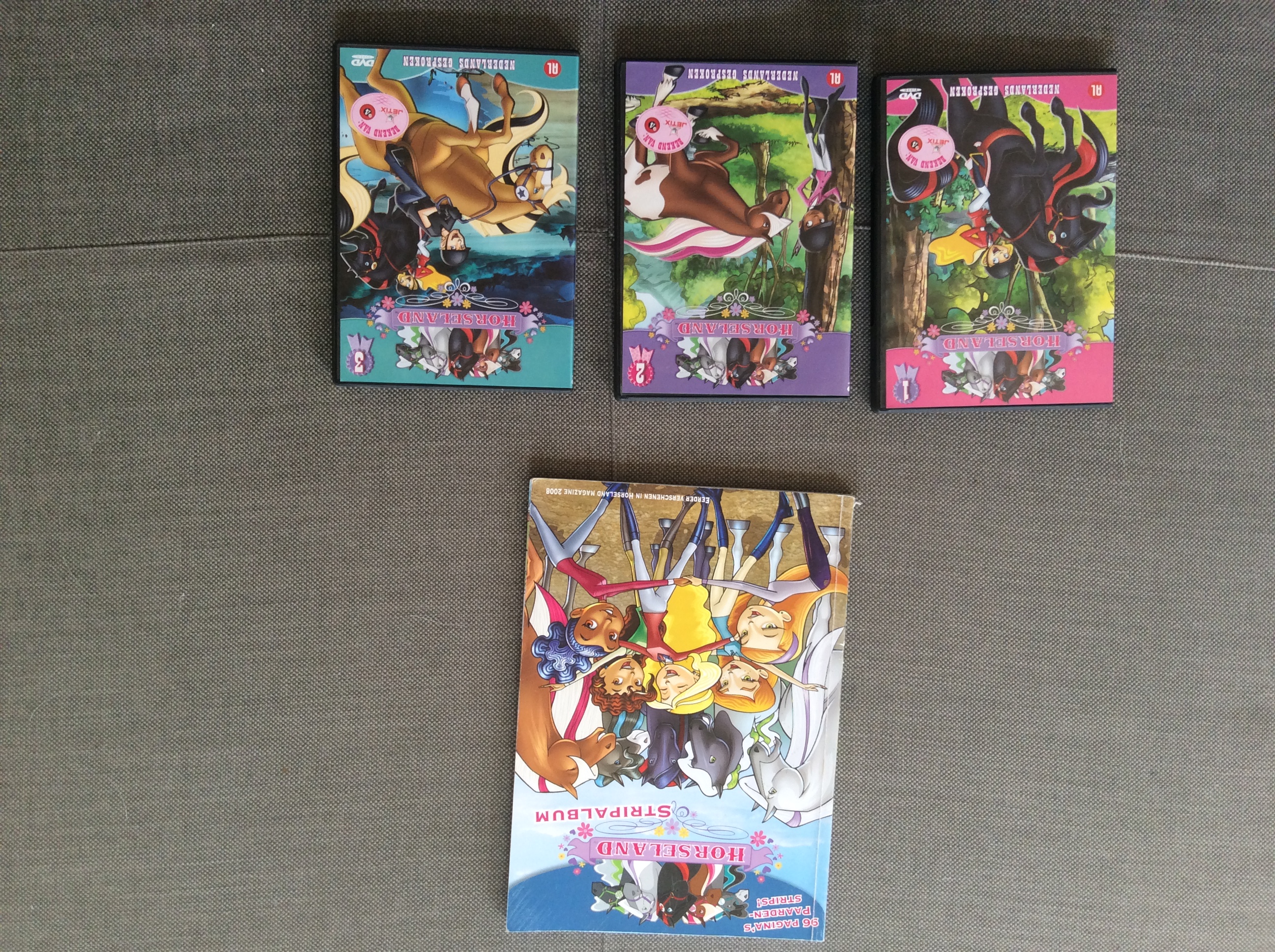 Horseland boek en DVD's | Bokt.nl