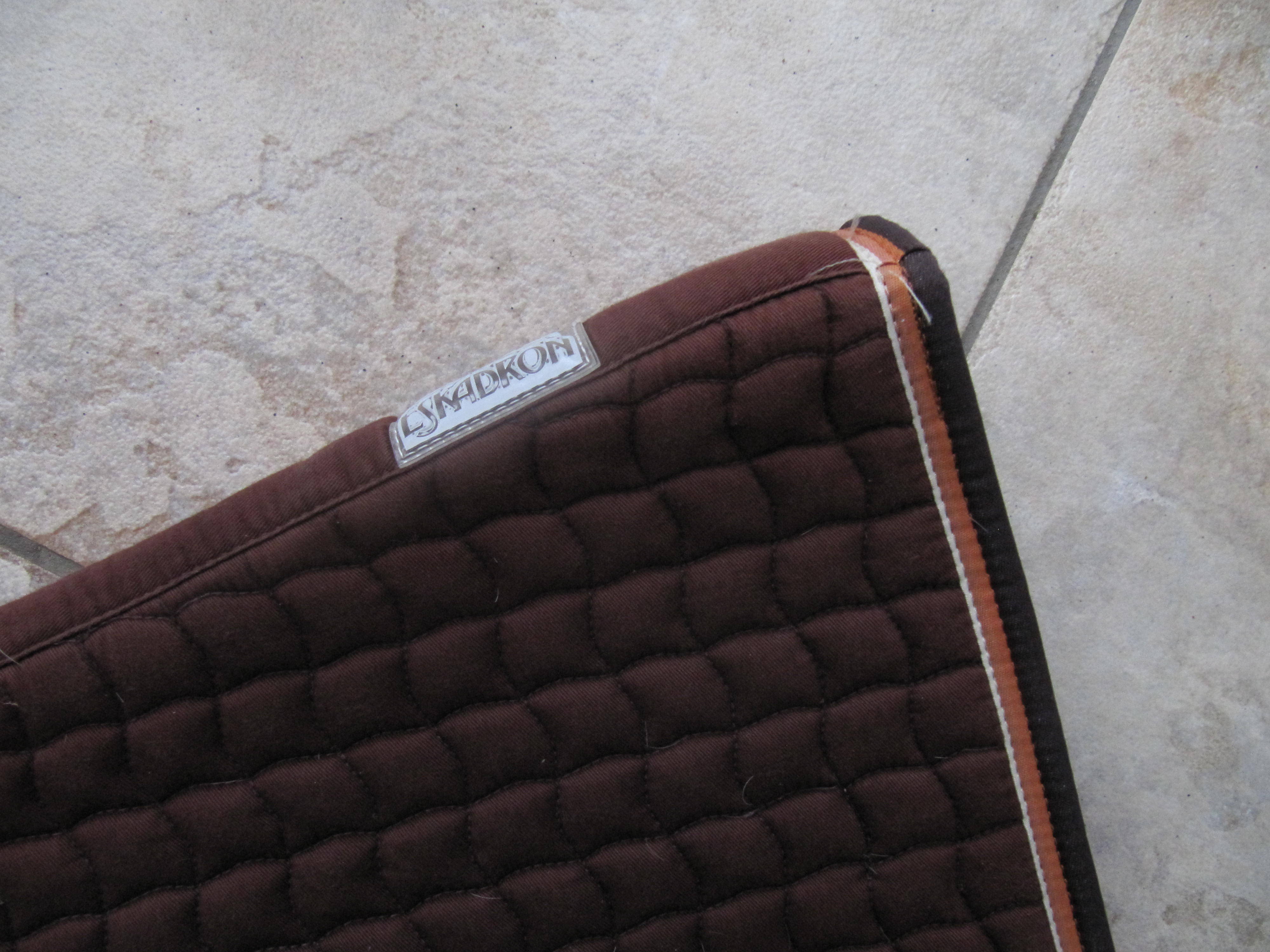 Bruin/oranje Eskadron Cotton dekje maat full dressuur! | Bokt.nl