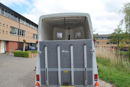 Humbaur rapid 2 paards trailer met koetsenframe | Bokt.nl