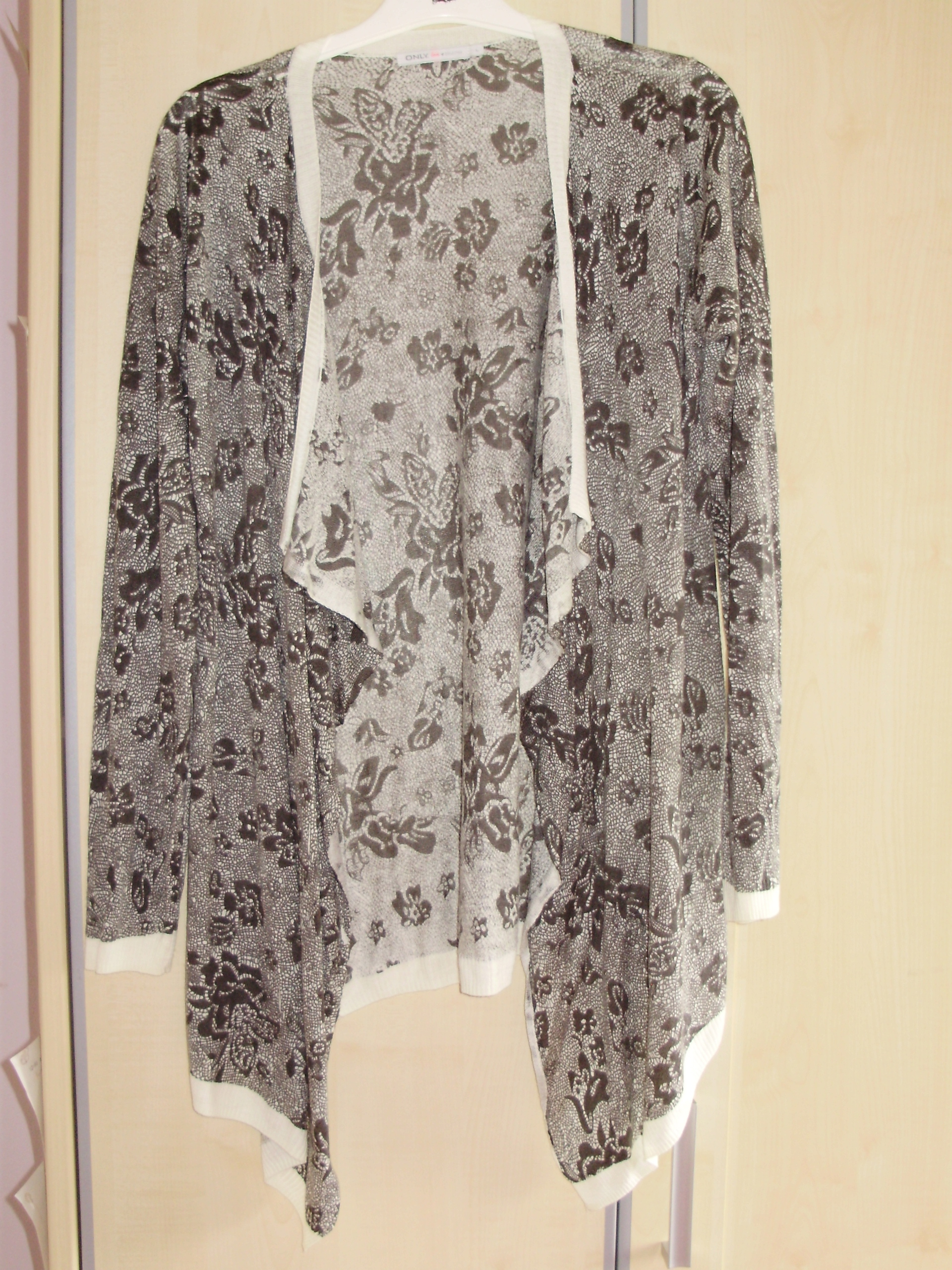 Moderne kleding voor vrouwen maat M/L | Bokt.nl