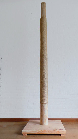 Unieke houten natuurlijke design krabpalen | Bokt.nl