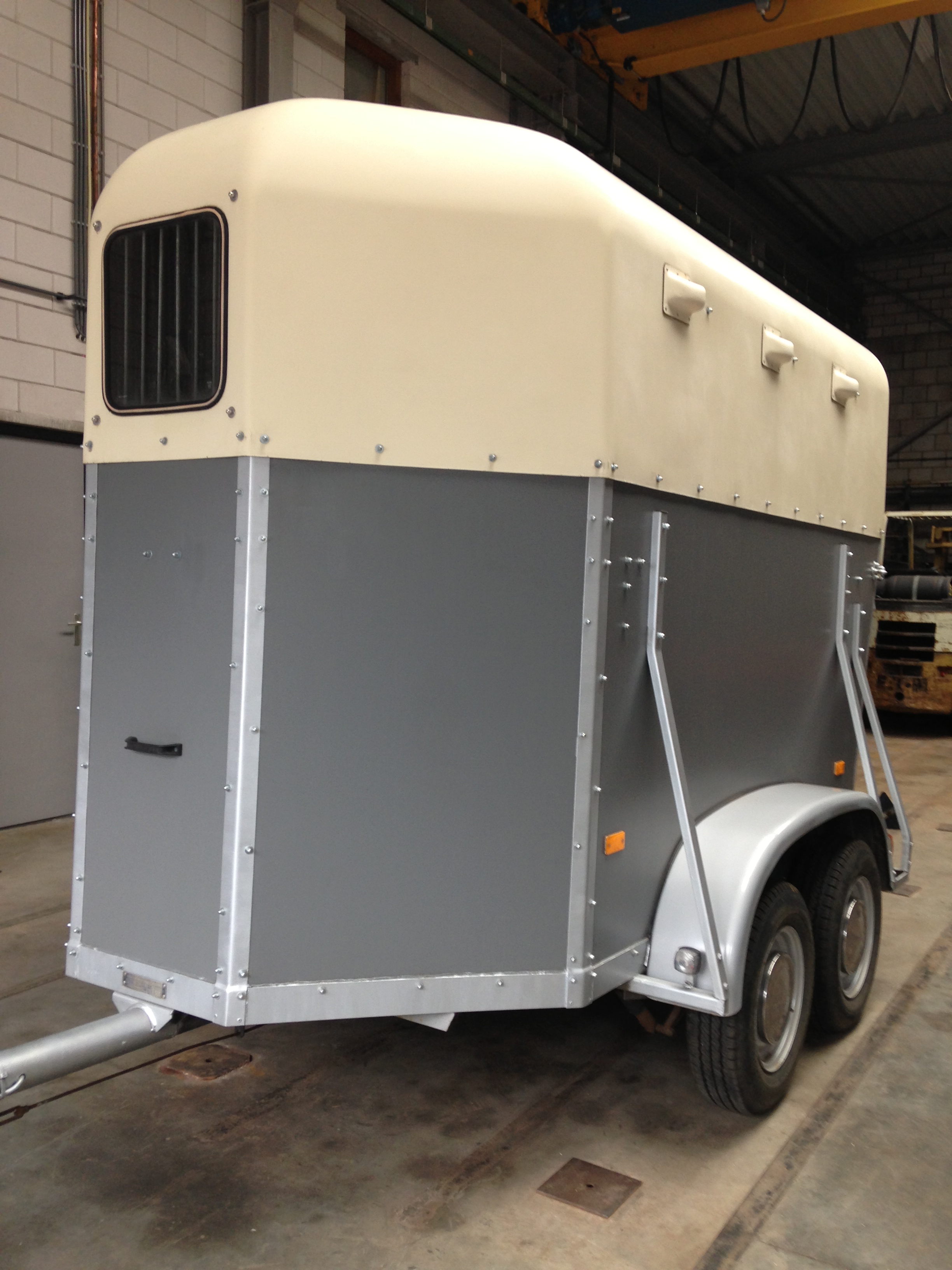 Gave 2 paards Böckmann trailer te koop nu slechts €1500.- !! | Bokt.nl