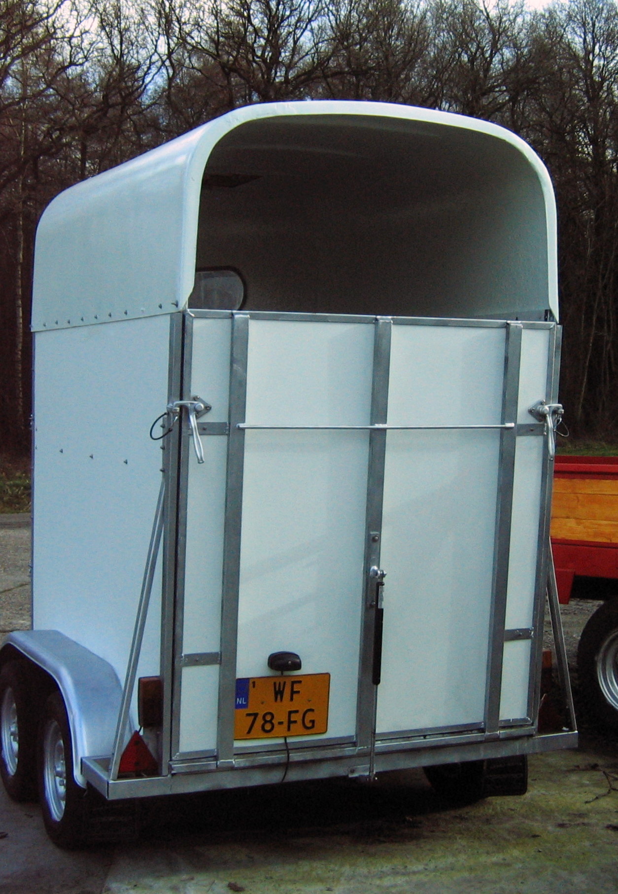 paarden trailer 1½ paard | Bokt.nl