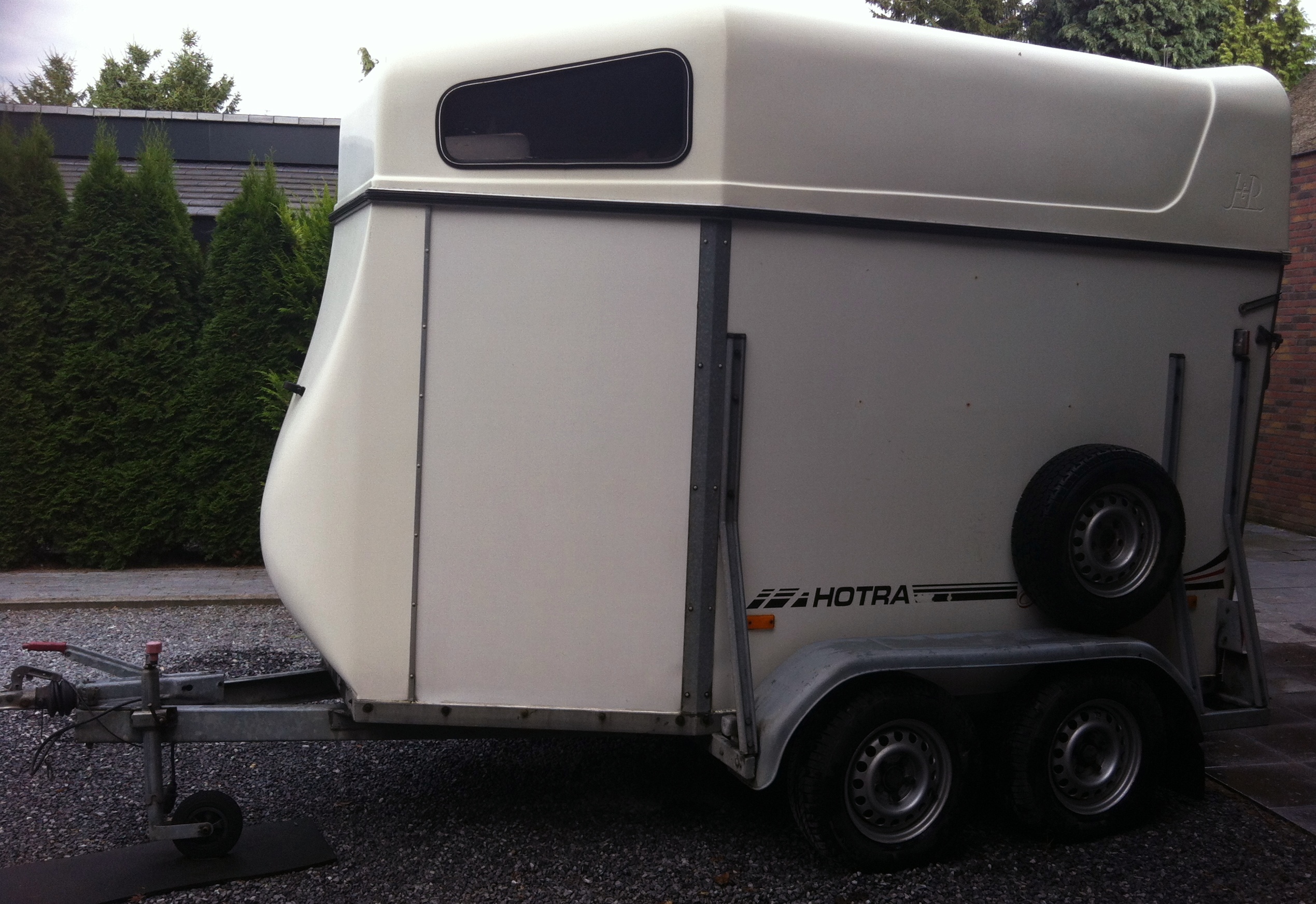 TE KOOP: 2-PAARDS TRAILER | Bokt.nl