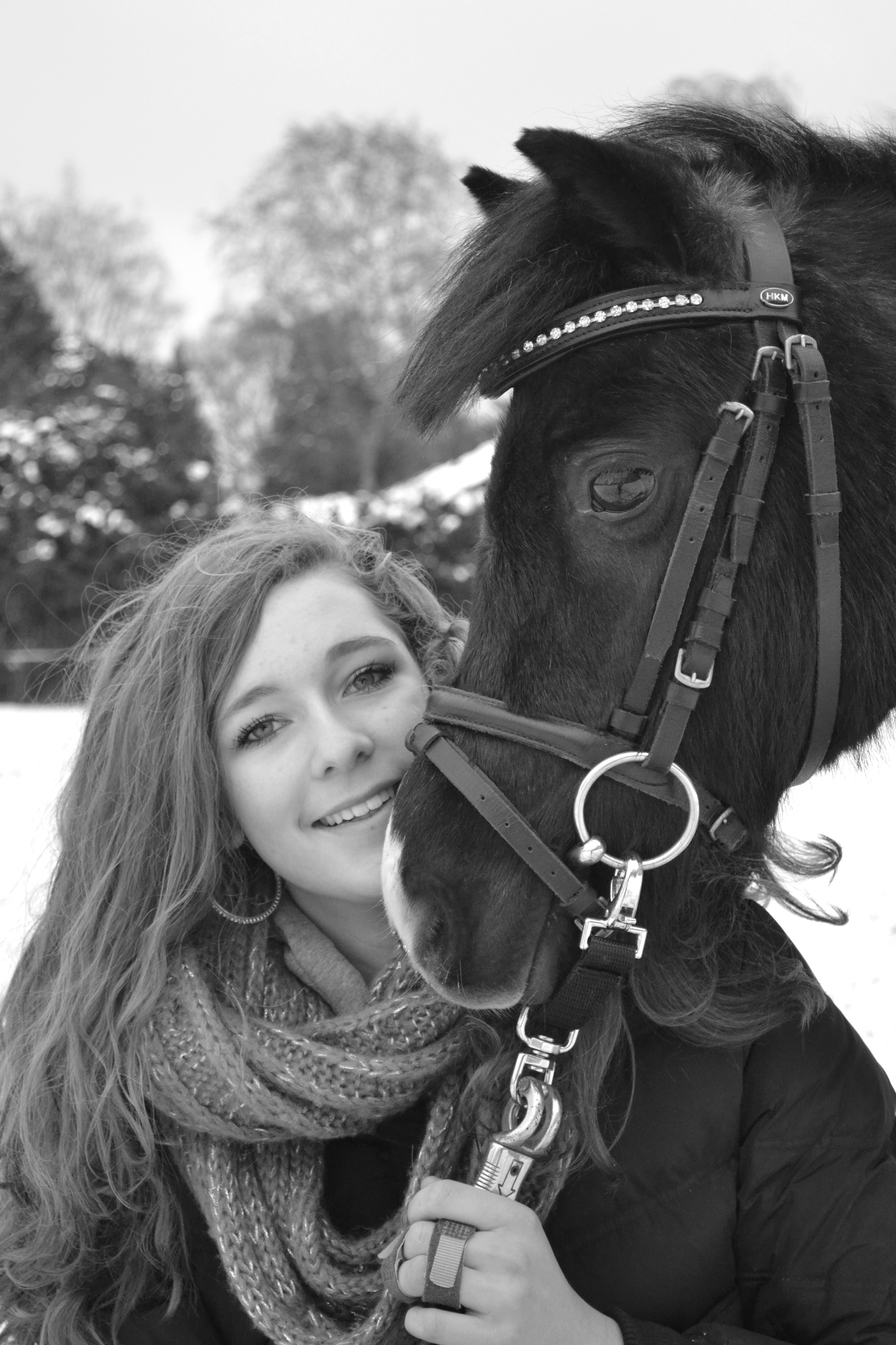 Pony en Paard + model voor fotoshoot aangeboden | Bokt.nl