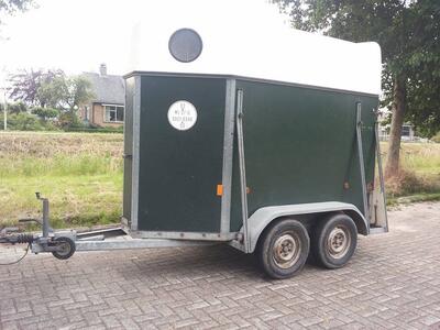 1,5 paards Sluis trailer te koop aangeboden | Bokt.nl