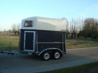 Bockmann Duo paardentrailer met zadelkamer | Bokt.nl