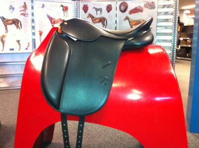 Diverse IJslanderzadels te koop. | Bokt.nl