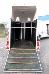In nieuw staat Henra Buffalo 1.5 paards trailer ook TE HUUR | Bokt.nl