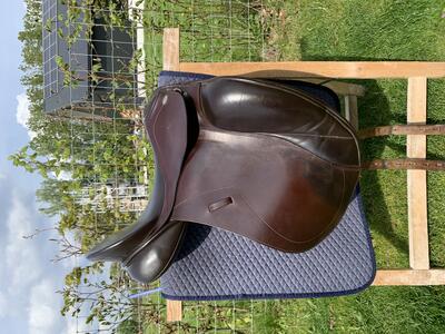 Kentaur Elektra dressuurzadel, Kentaur Primos I springzadel | Bokt.nl